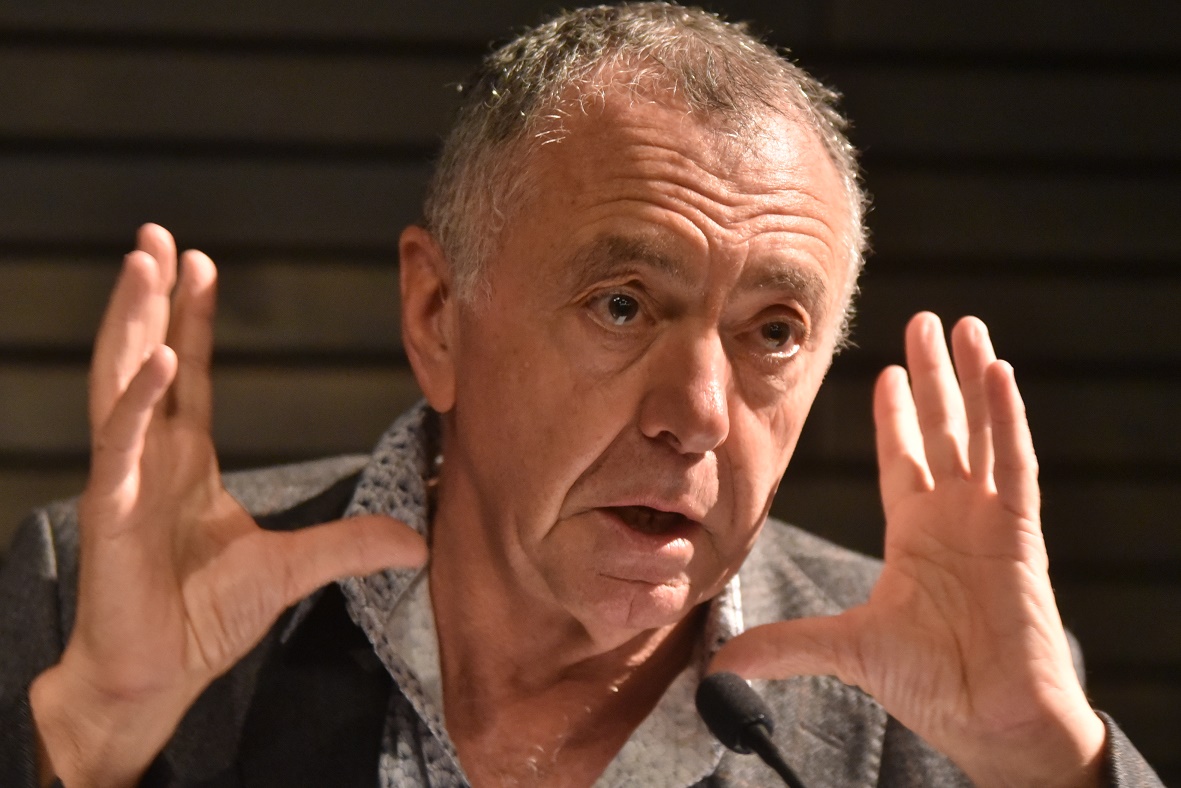 Gilles Lipovetsky: “Los mismos que quieren vivir en el presente, viven ...