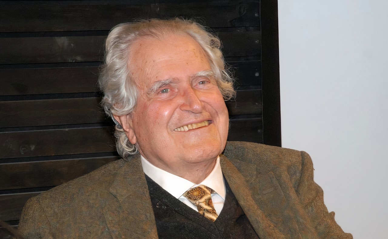 Pensamiento - Revista Santiago - Universidad Diego Portales