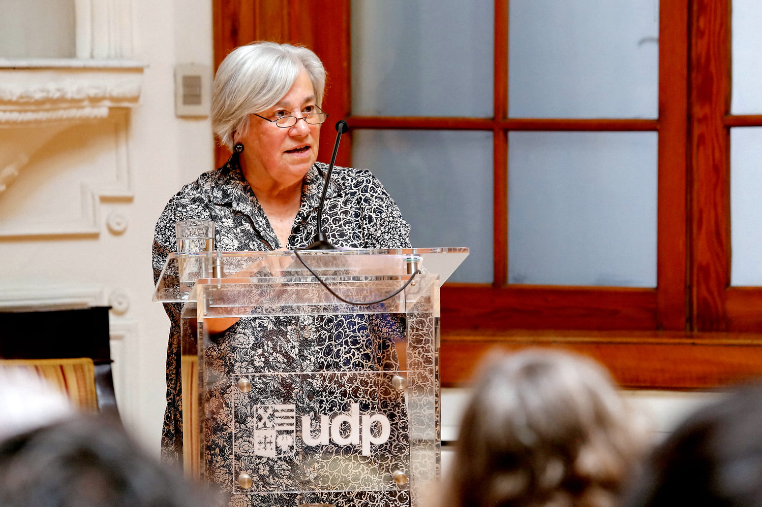 Olas de memoria - por Soledad Bianchi - Revista Santiago